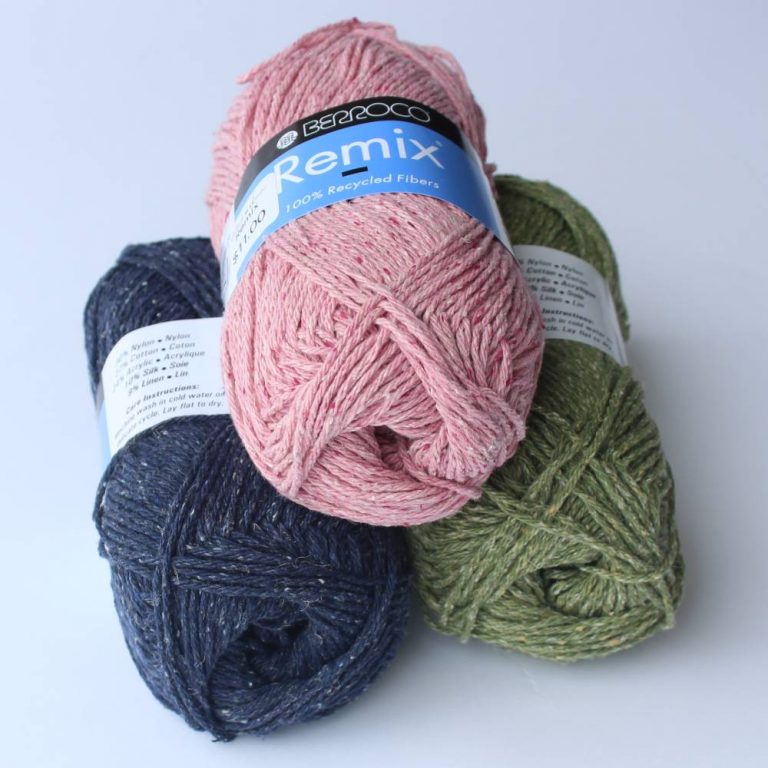 FREE Holly Leaves Knitting Pattern | Stitch & Skein